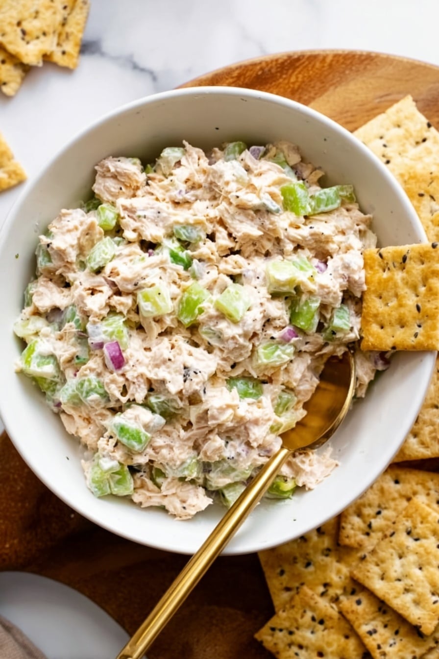 Tunacado Sandwich: Quick & Delicious Tuna and Avocado Delight